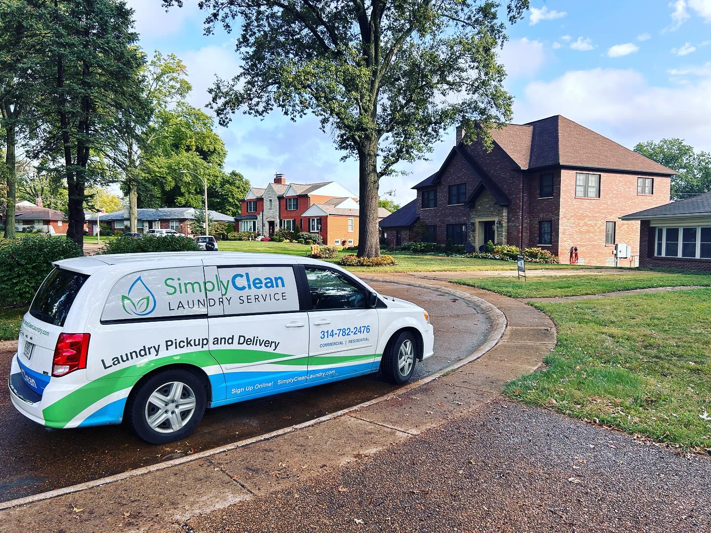 Convenient Laundry Pickup & Delivery near Florissant: Residential ...